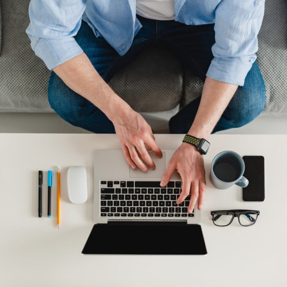 8 Steps To Start Freelancing While Working Full Time - ClockIt